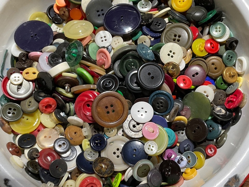 Old Vintage, Modern 200 Buttons Lot Mixed Size,Colors Sewing,Crafts ...