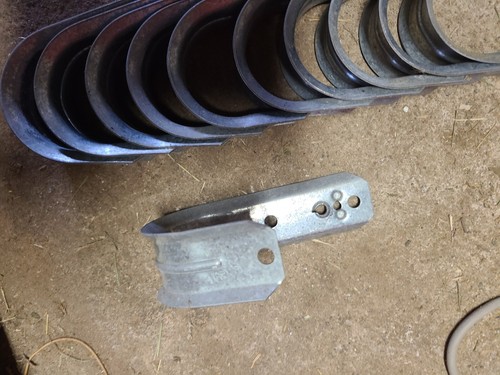 Erico Caddy Cat32 J-Hooks (10 count) CAT32HP J-Hook, 2 in, 60 lb Load ...