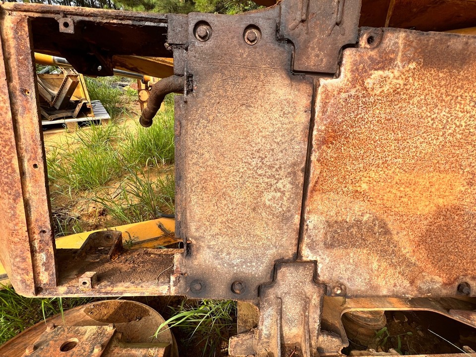 Caterpillar 951B Crawler Loader Belly Pans | eBay