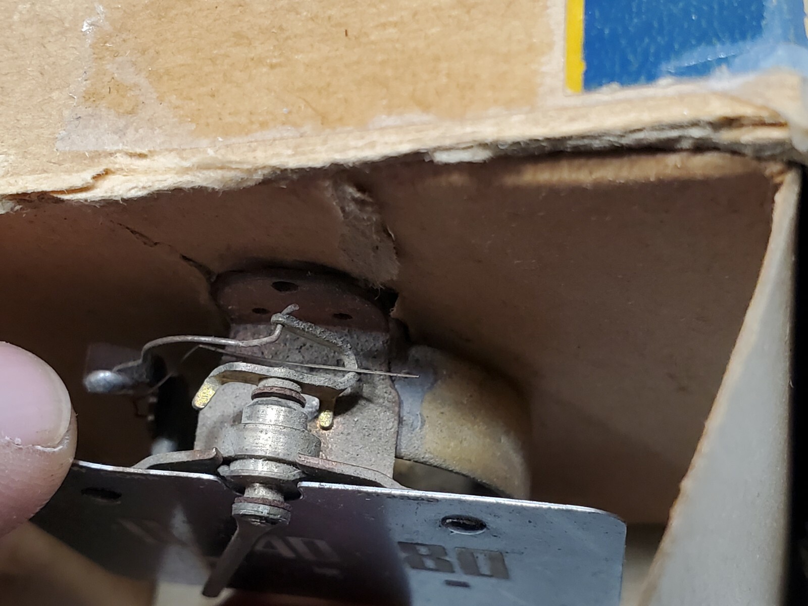 NOS 1950 Studebaker Champion Oil Pressure Gauge 526718 Stewart Warner ...