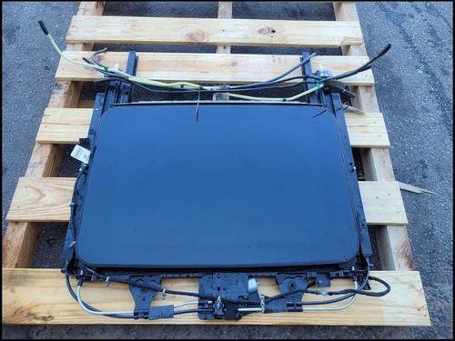2010-2015 Chevrolet Camaro SS Sunroof Glass Window Upper Roof Frame ...