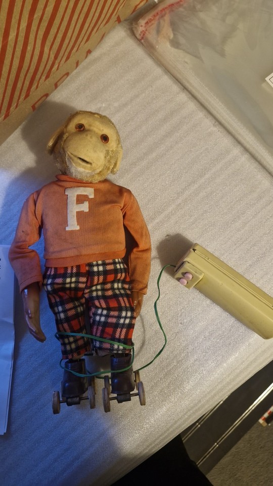 Vintage Alps Frankie the Roller Skating Monkey Battery Operated Toy ...