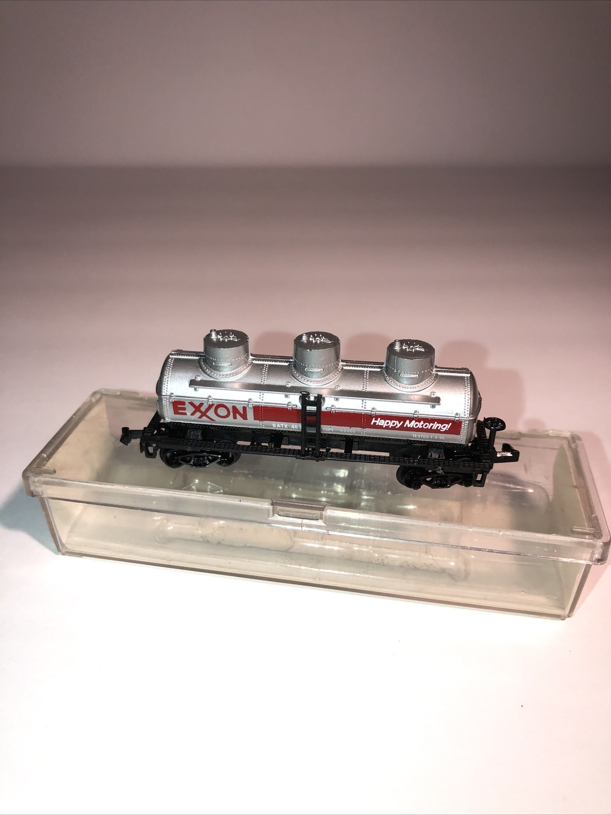 N SCALE MODEL POWER EXXON HAPPY MOTORING 3 DOME TANK CAR #3411 (150) | eBay
