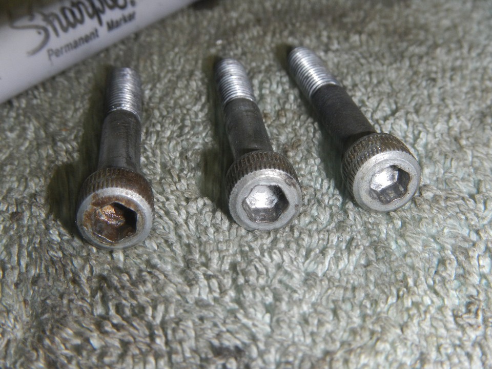 STATOR MAGNETO ENGINE COVER MOUNT NUT SCREWS 82 HUSQVARNA 430 XC 430XC ...