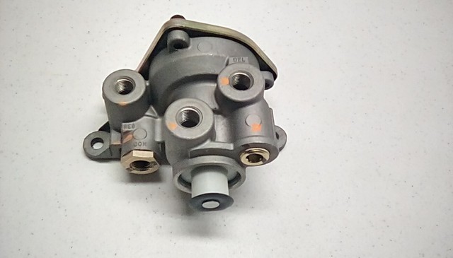 Bendix 286364 Sr1 Spring Brake Air Valve 95 PSI for sale online | eBay