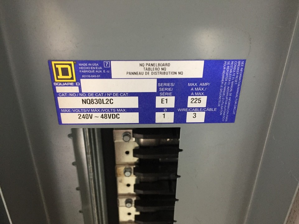 SQUARE D 225 AMP 208/120 VOLT SINGLE PHASE 30 CIRCUIT COLUMN PANEL..P ...