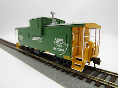 Atlas HO Extended Vision Caboose - BN (BNSF Shoving Platform) 12216 | eBay