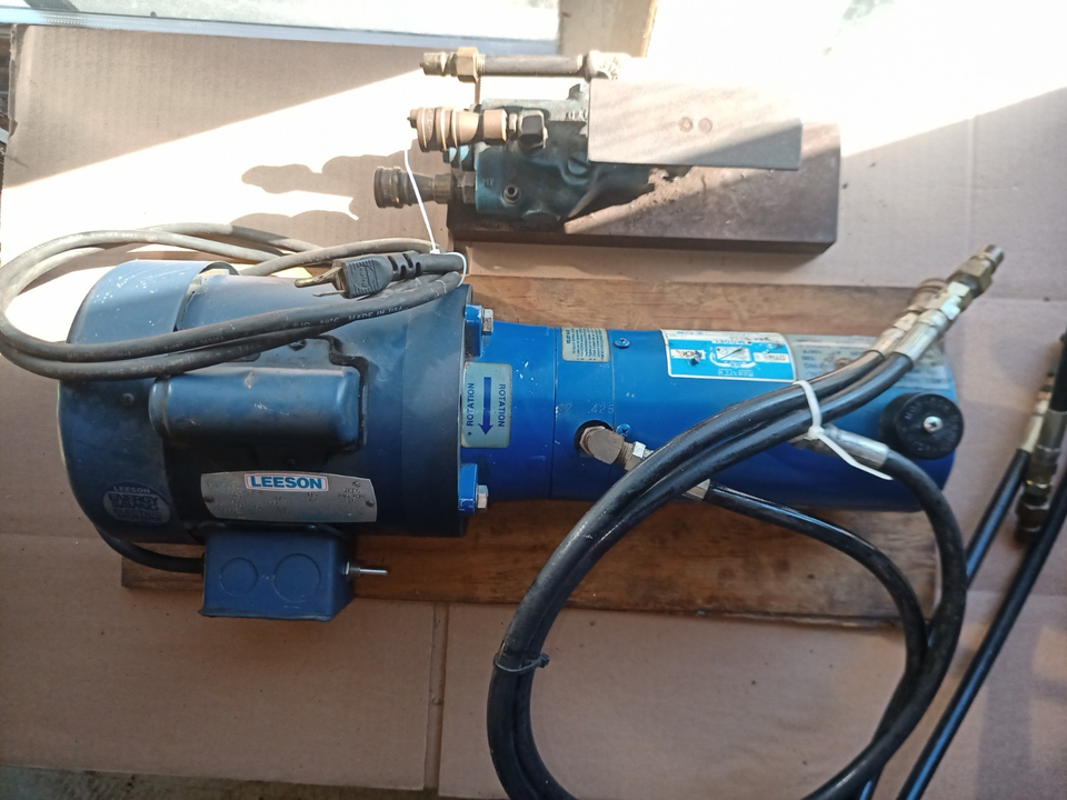 PONSNESS WARREN LEESON mec SPOLAR reloader hydraulic pump trap skeet ...