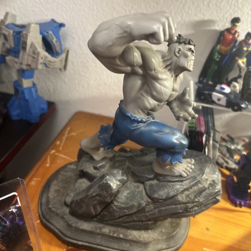 Bowen Marvel Incredible Hulk Gray Version Mini-Statue 2108/4000 | eBay