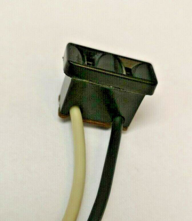 CONVENIENCE SNAP-IN OUTLET Receptacle NEMA 1-15R 15A 2P BLACK Leads ...