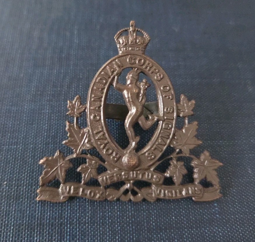 Officers Royal Canadian Engineers &Royal Canadian Corps Of Signals Cap ...