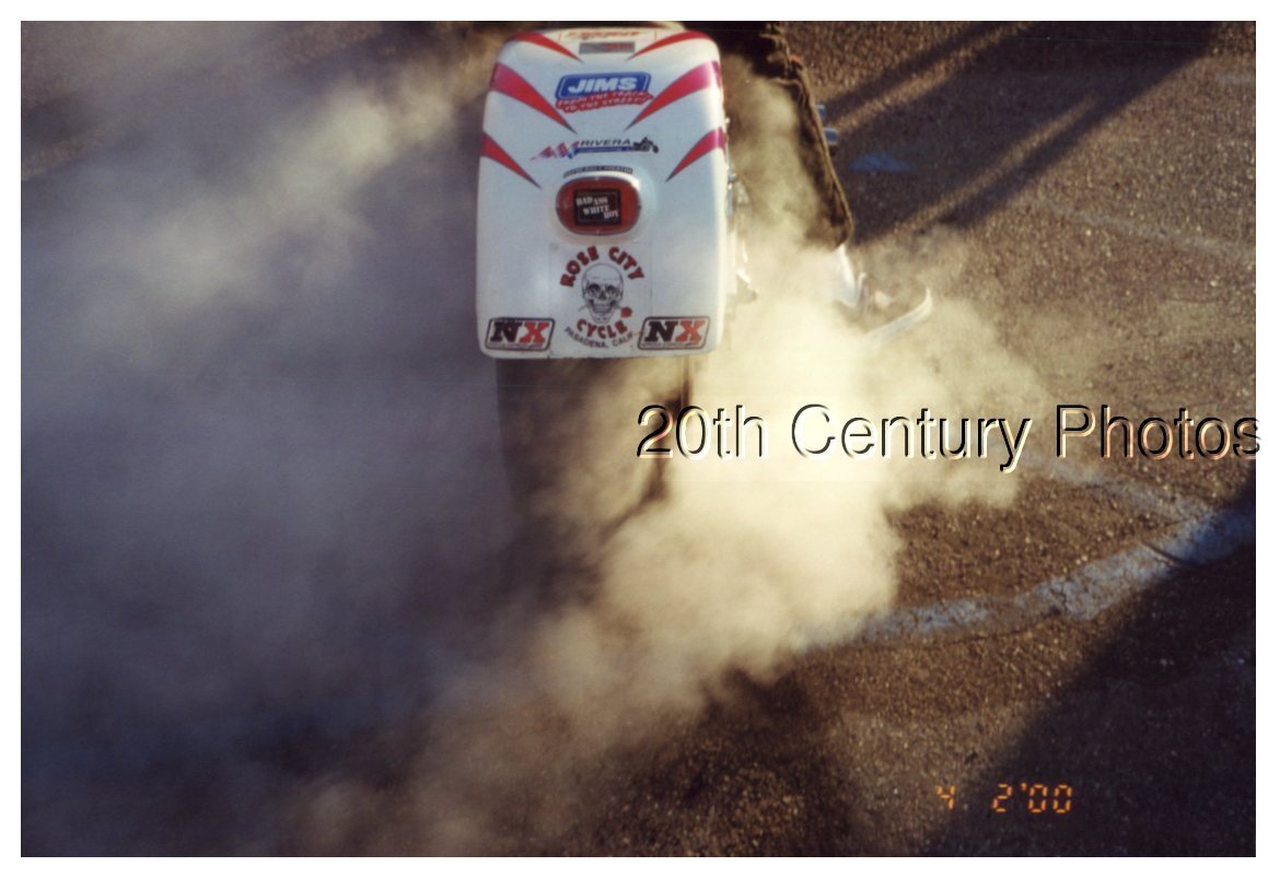 FOUND COLOR PHOTO J+6351 VIEW BEHIND MOTORCYCLE BURNING RUBBER | eBay