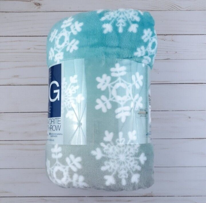 Velvet Plush Throw Blanket 60x72 Ombre Snowflakes | eBay