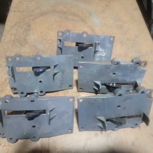 5 - MISC USED FISHER DVC6200 MOUNTING KIT 2052, 1051, 1061, 1052, V150 ...