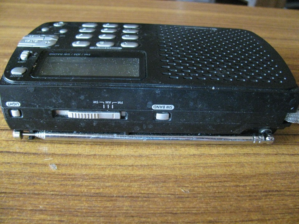 Radio Shack Portable Short Wave Travel Radio 2000125 Receiver AM FM SW ...