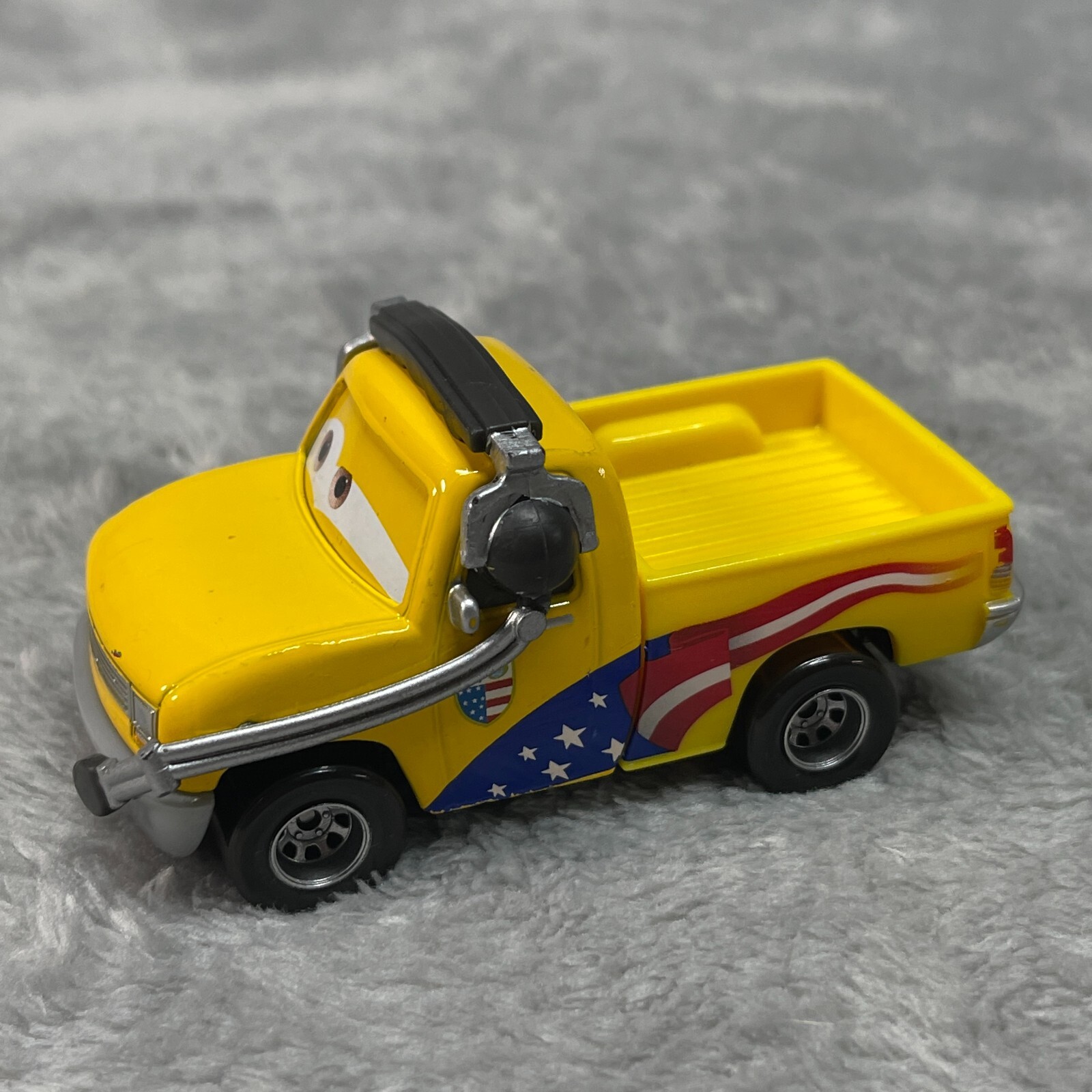 DISNEY PIXAR CARS JOHN LASSETIRE JEFF GORVETTE CHIEF 2 PACK 2014 SAVE 6 ...