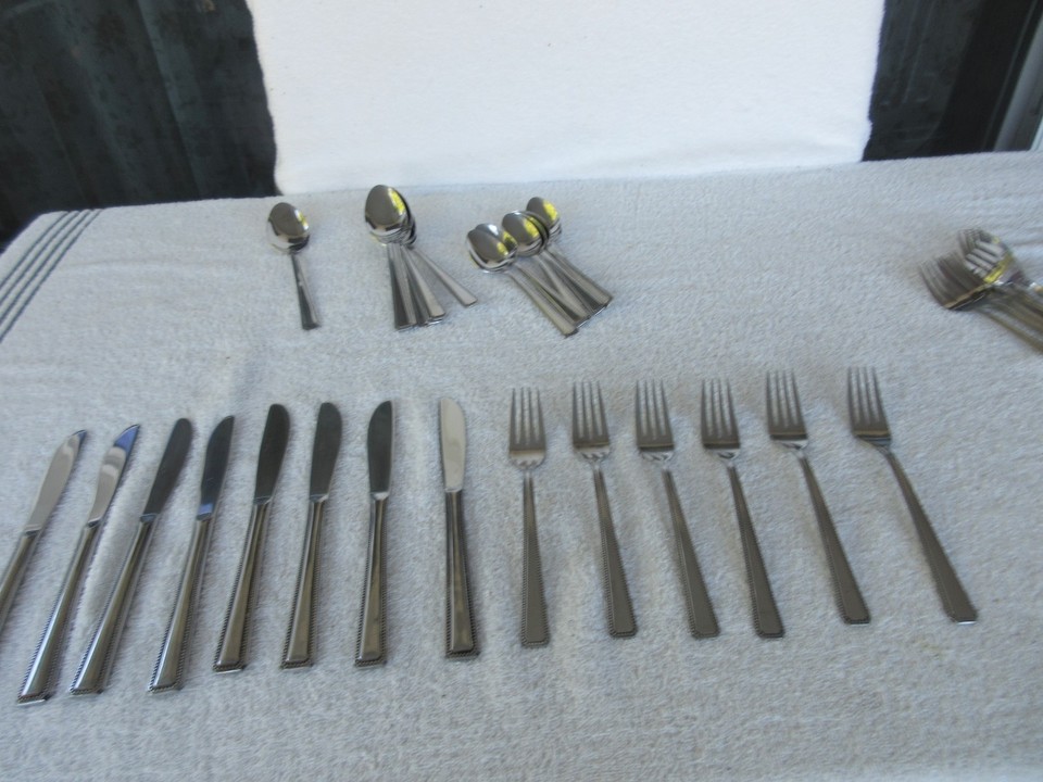 QUALITY 36 PIECE~~ ROGERS STAINLESS FLATWARE~ BEADED PATTERN~CLEAN ...