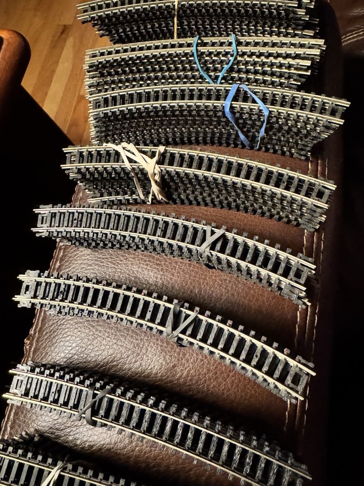 LARGE LOT OF ATLAS N GAUGE SCALE TRACK 83 Pieces Straight And Curve | eBay