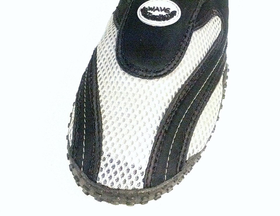 Men's Water Shoes Easy USA Wave Aqua Socks ~ NEW Beach. Sauna, Gym ...