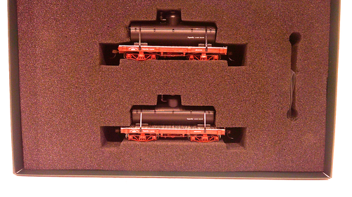 Bachmann Spectrum ON30 Tank Cars #26522 set Of 2) Black Painted ...