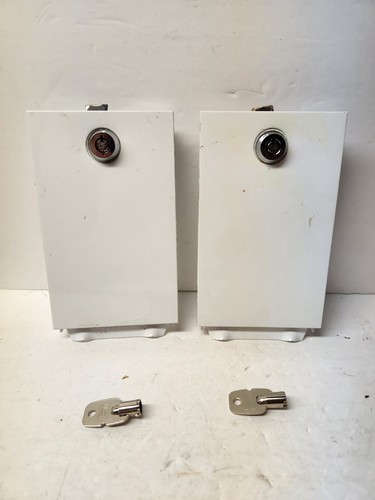 Coin Laundry Used Service Doors With Lock Greenwald 800 Lot of 2 And 2 ...