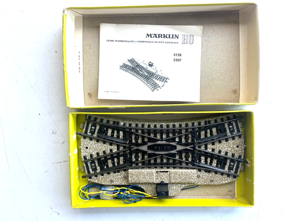 MARKLIN 5128, 5106, 5117, 5202, HO " M " TRACK, 9 STRAIGHT, 4 TURNOUTS ...