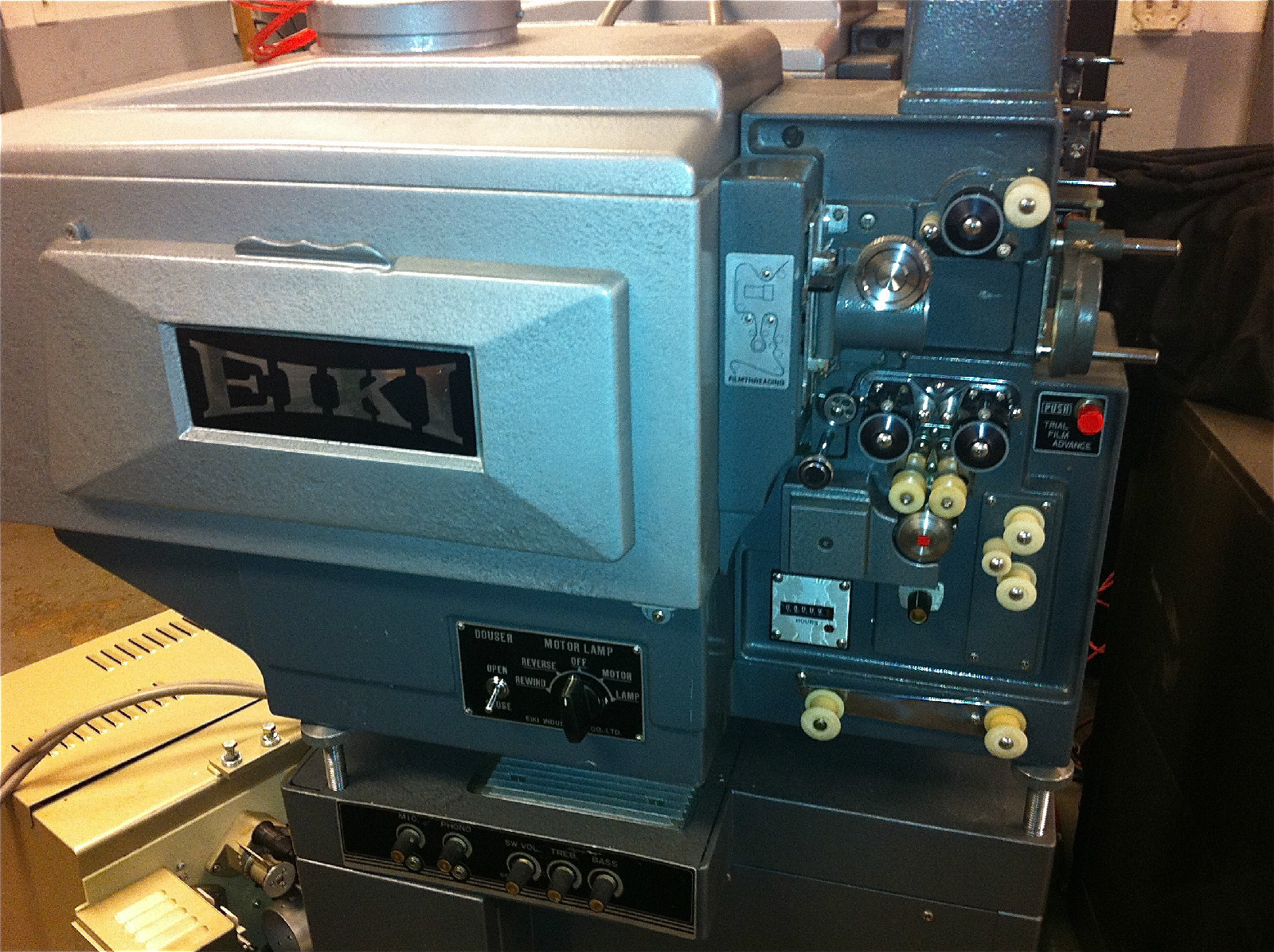 EIKI EX-6000 EX6000 PROFESSIONAL 16MM PROJECTOR w/ 942 CHANGEOVER ...