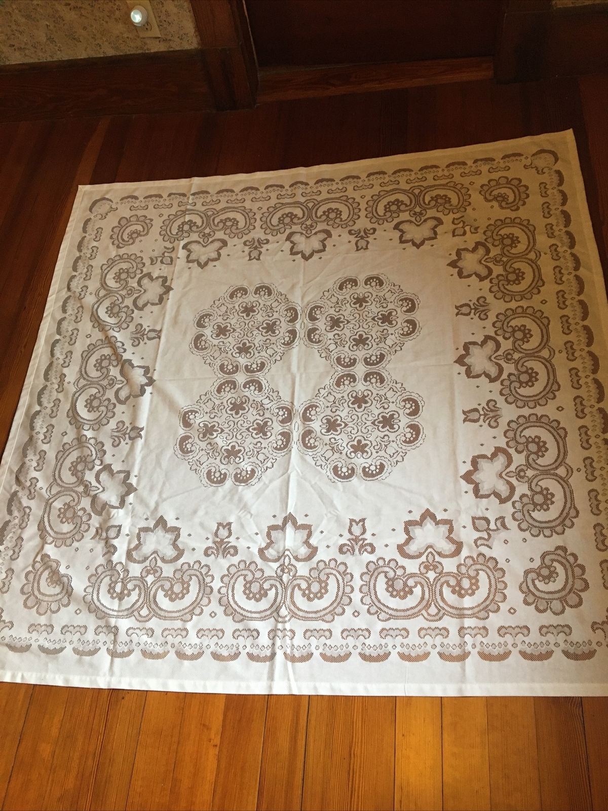 Vintage lace Tablecloth Tergal / Lepper made in Brazil 58”x58” Floral ...