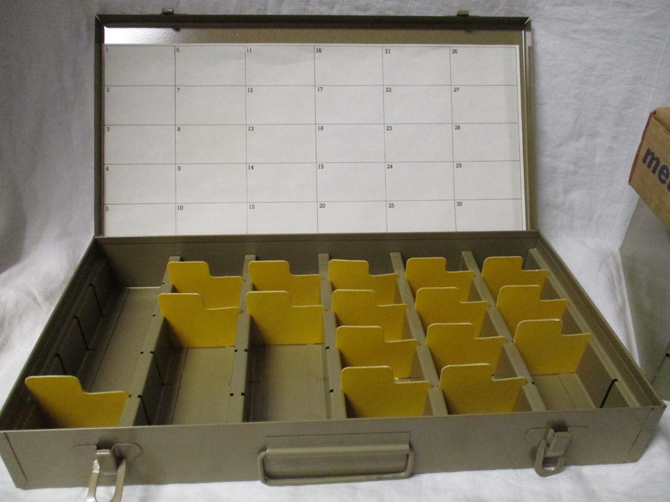 Kodak Carousel 600 Slide Projector, Lot 6 Slide Trays + 4 Metal Files ...