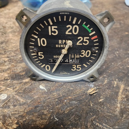 S1305N9 Cessna Tachometer Stewart Warner | eBay