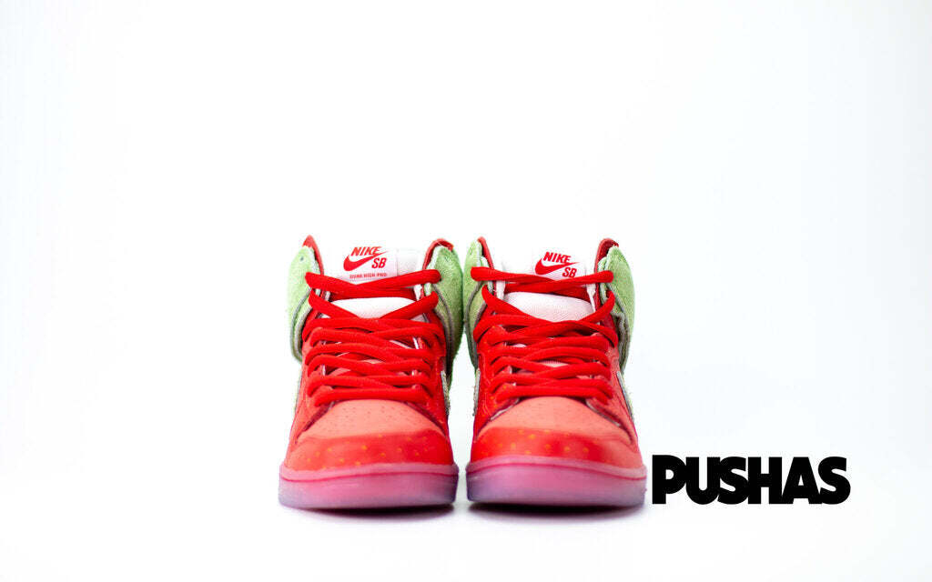 SB Dunk High 'Strawberry Cough' (2021) | eBay