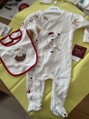 BNWT Baby’s 1st Christmas Baby Grow With Matching Bib NEWBORN SIZE ...