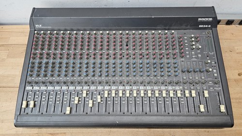 Mackie SR24-4 Pro 24 Channel Mixer 24-4-2 4 Bus Mixing Console *READ ...