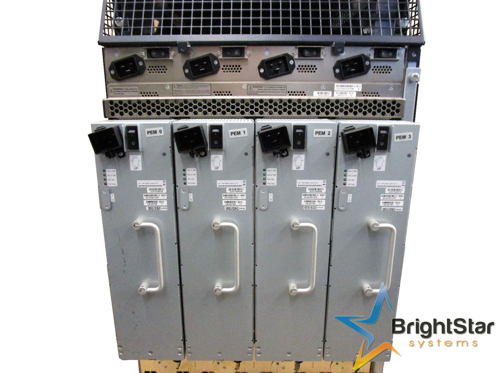 Juniper MX960-PREMIUM2-AC 2 x RE-S-1800X4-16G | 3 x SCBE-MX-S | AC PS ...