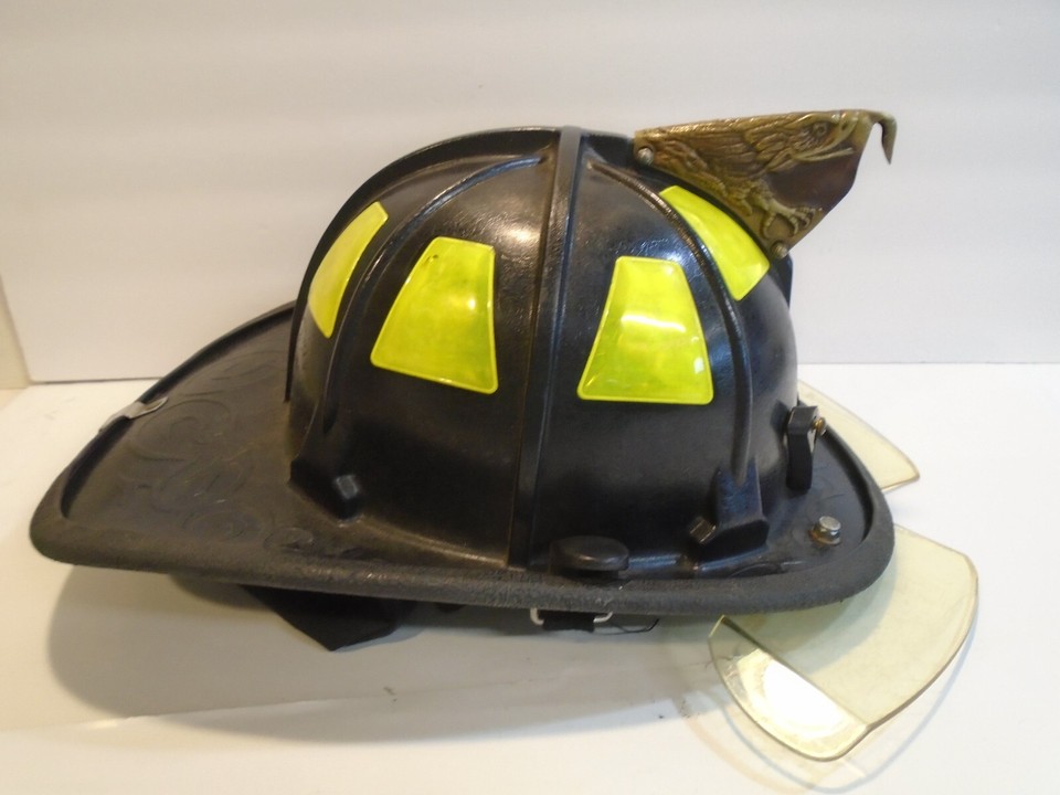 Cairns 880 Fire Helmet - 2019 NFPA Compliant | eBay
