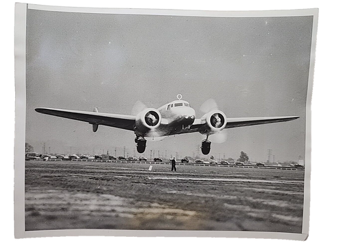 1937 Press Photo Pilot Amelia Earhart and Lockheed Electra Plane RRP ...