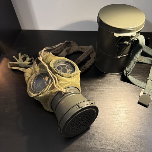 WW1 Reproduction German Grey Suede Gas Mask With Canister - World War ...