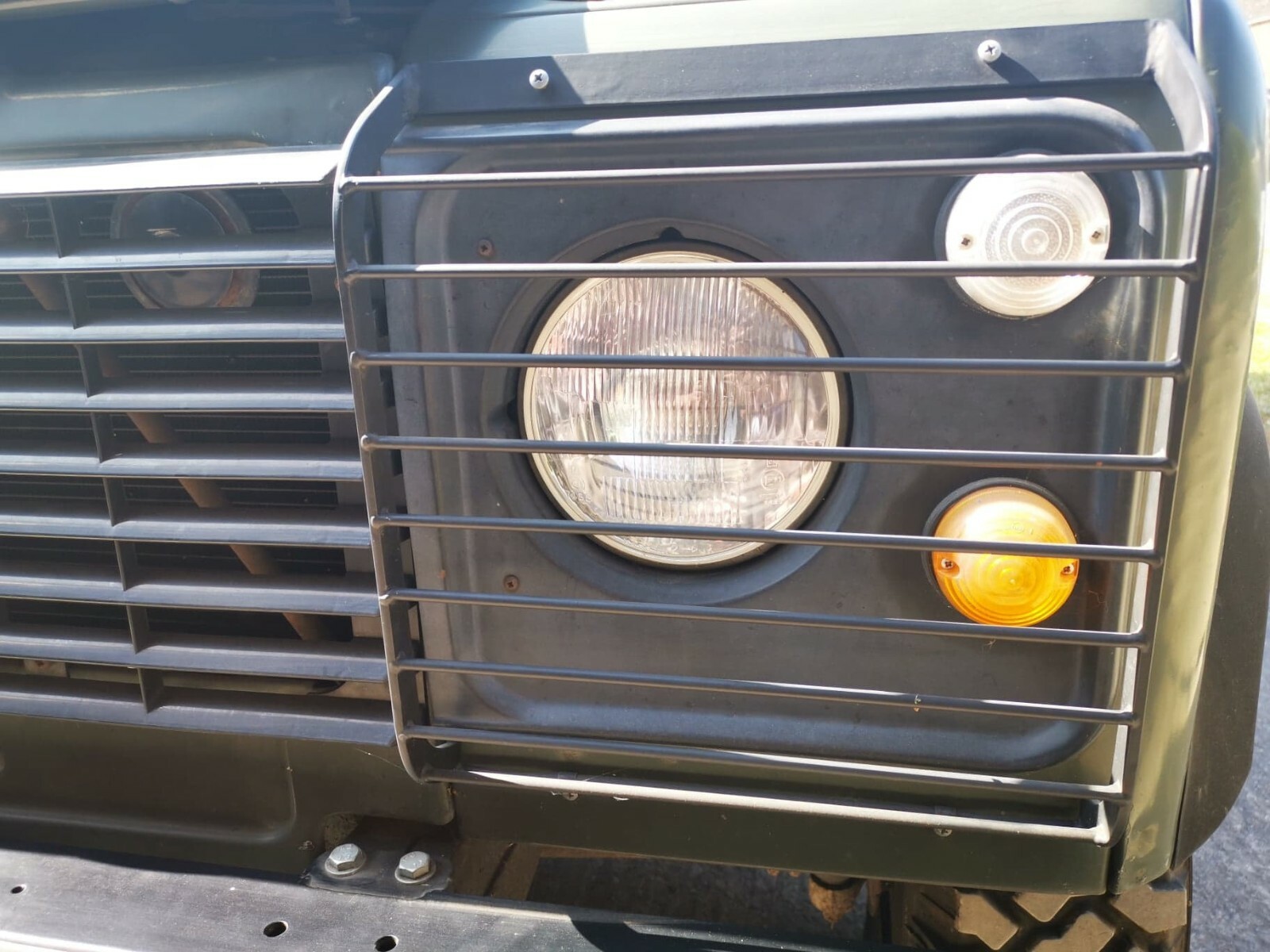 Land Rover Series 3 Front Hinged Light Guards-STC53161 zinc+black ...