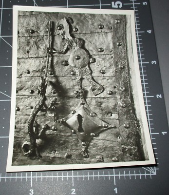 Medieval Strong Box LOCK Key Entry Knight Dragon Sheild Vintage PHOTO ...