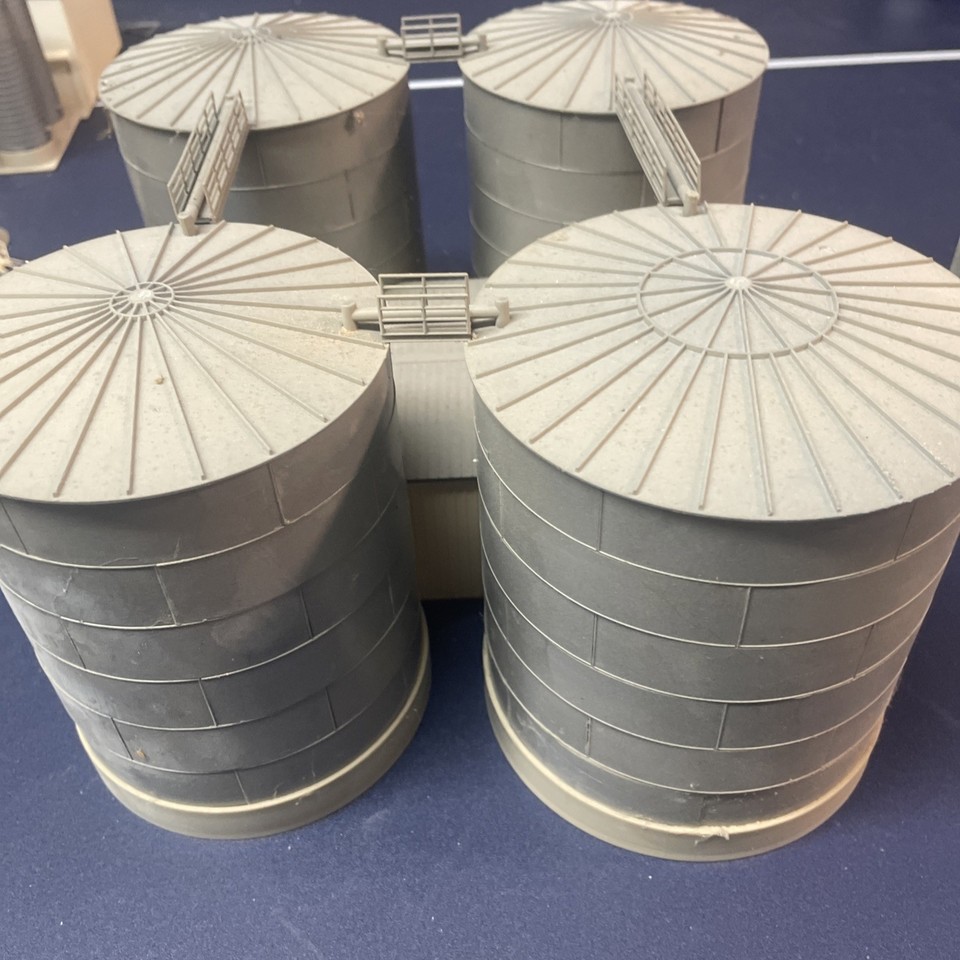 HO Walthers Cornerstone North American Ethanol Fermentation Tanks ...