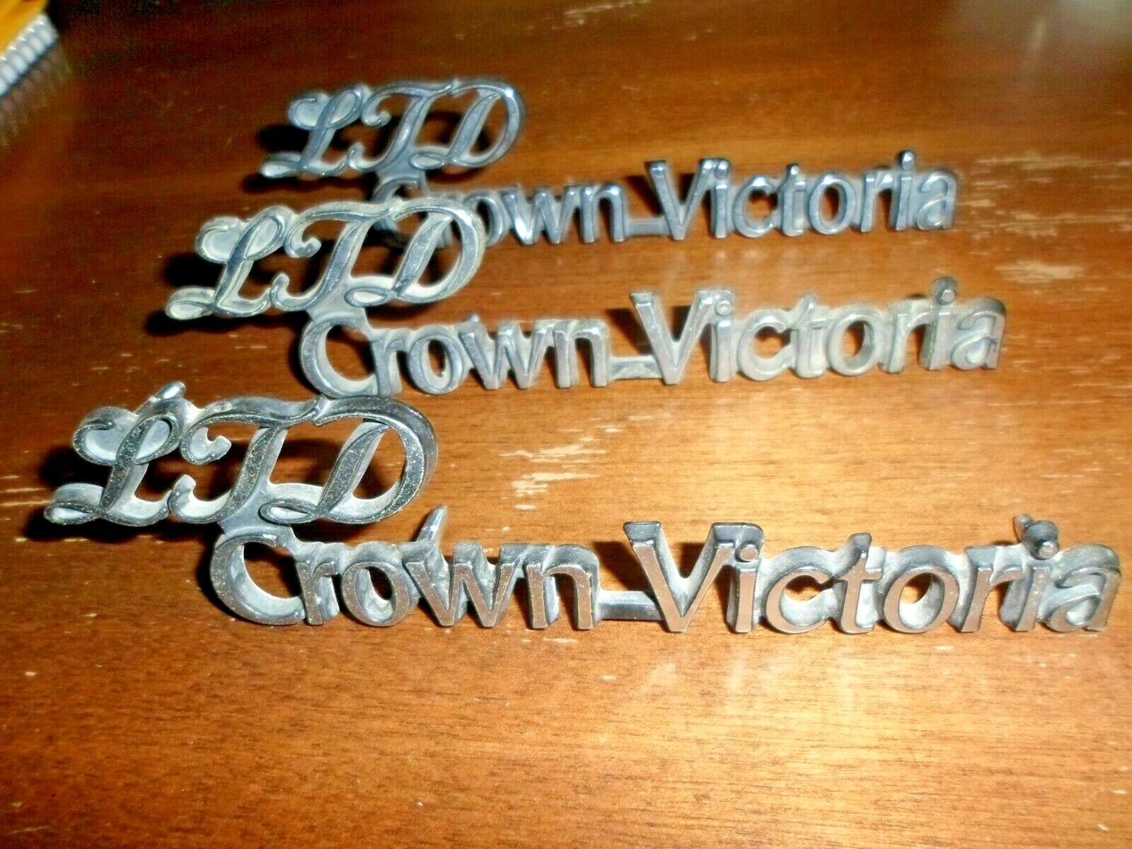 1986 Ford LTD Crown Victoria - Emblem Lot 3 | eBay