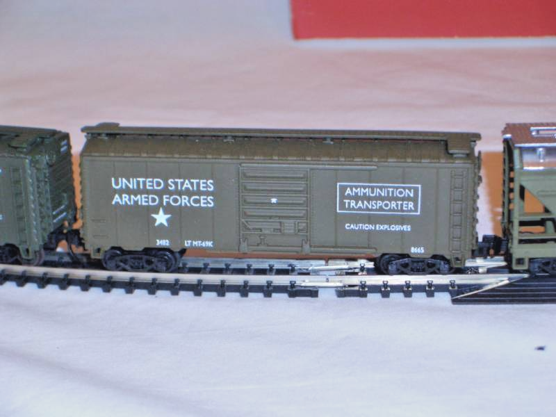 HO SCALE US ARMY BOX CAR AMMUNITION TRANSPORTER #98665 | eBay