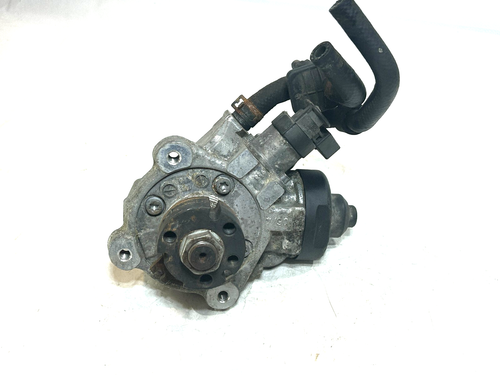 VW Transporter 20. TDi T5 Diesel Fuel Pump 0445010520 / 03L130755J ...