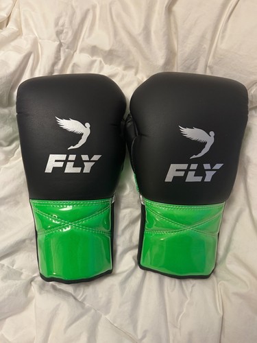 FLY Sports Bespoke Lightning Boxing Gloves 16oz | eBay