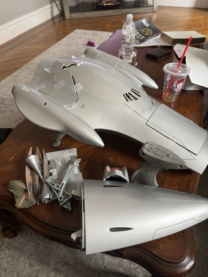 STAR WARS Episode 1 Electronic Naboo Royal Starship Blockade Cruiser ...