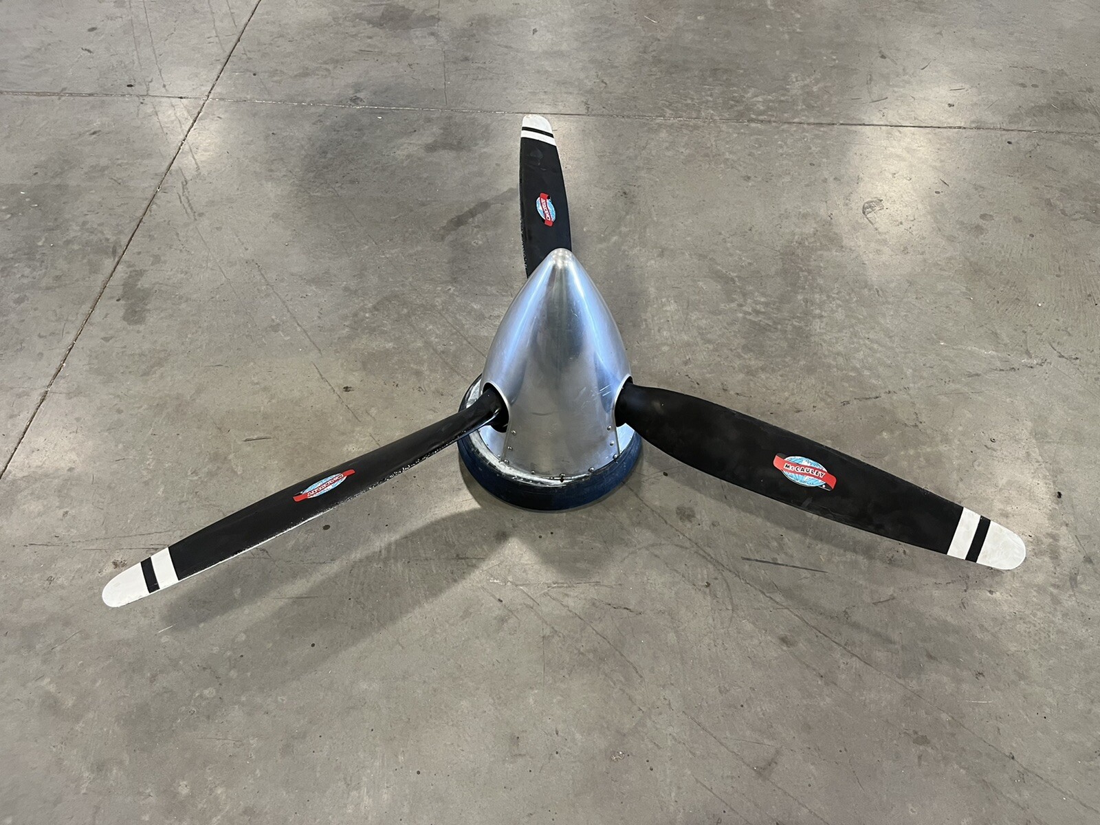 McCauley Three Blade Propeller 3af32c504 Beechcraft Beech Baron With ...