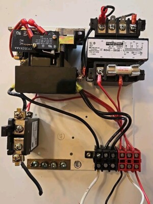 GE. 5hp Motor Contactor with Transformer Assembly. | eBay
