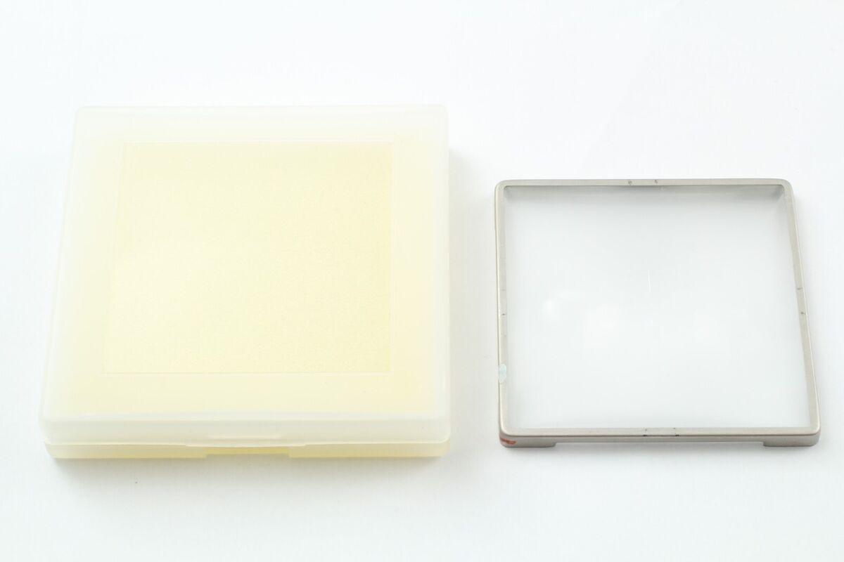 Hasselblad 42165 Acute Matte Focusing Screen for Viewfinders Hasselblad 42165 Acute Matte Focusing Screen for Viewfinders