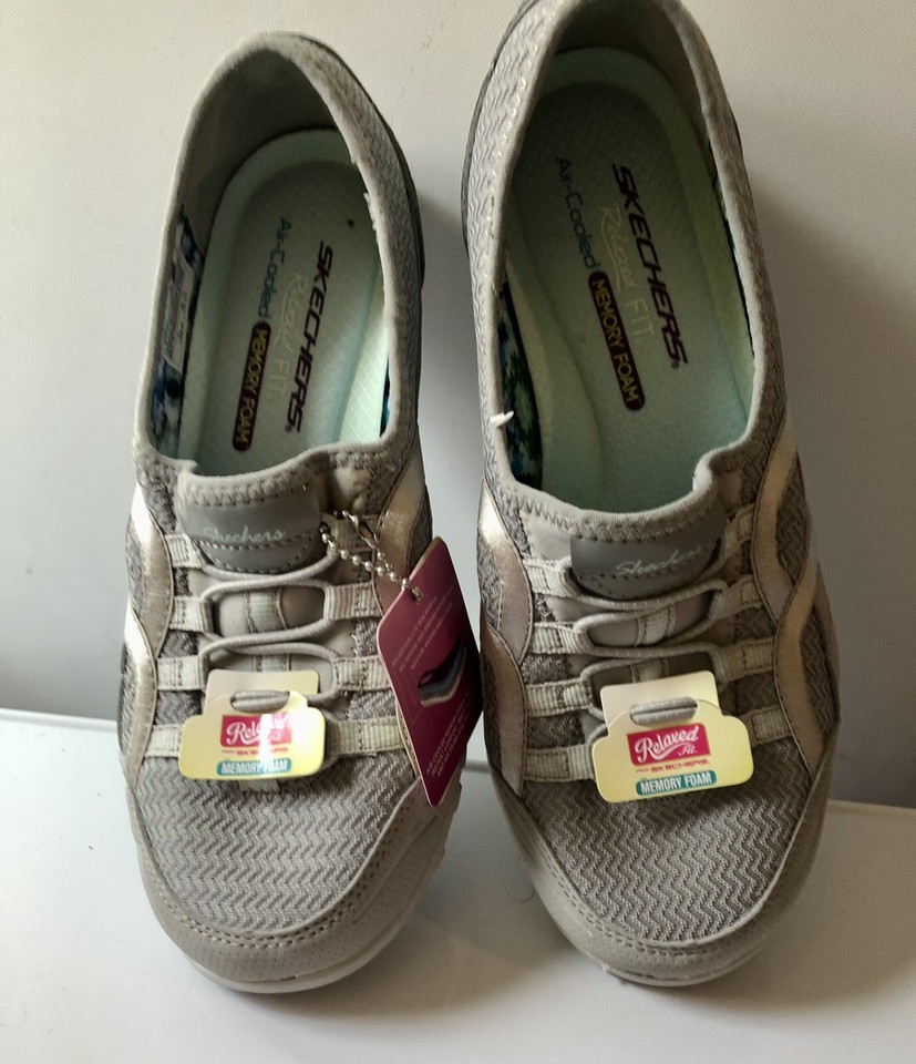 Skechers Woman’s Breathe-Easy Relaxed Fit Gray Slip On Shoes Size 7 NEW ...