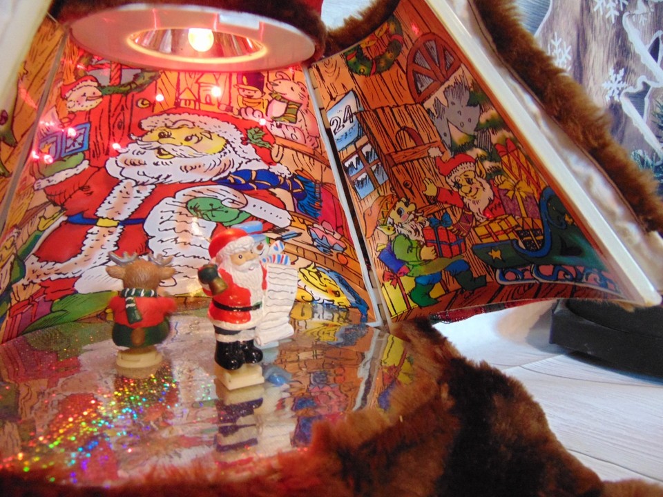 Singing Surprise Open up Christmas Moose with animation and lights ...